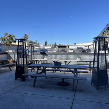 STATELINE ROAD SMOKEHOUSE - Updated March 2025 - 249 Photos & 168 ...