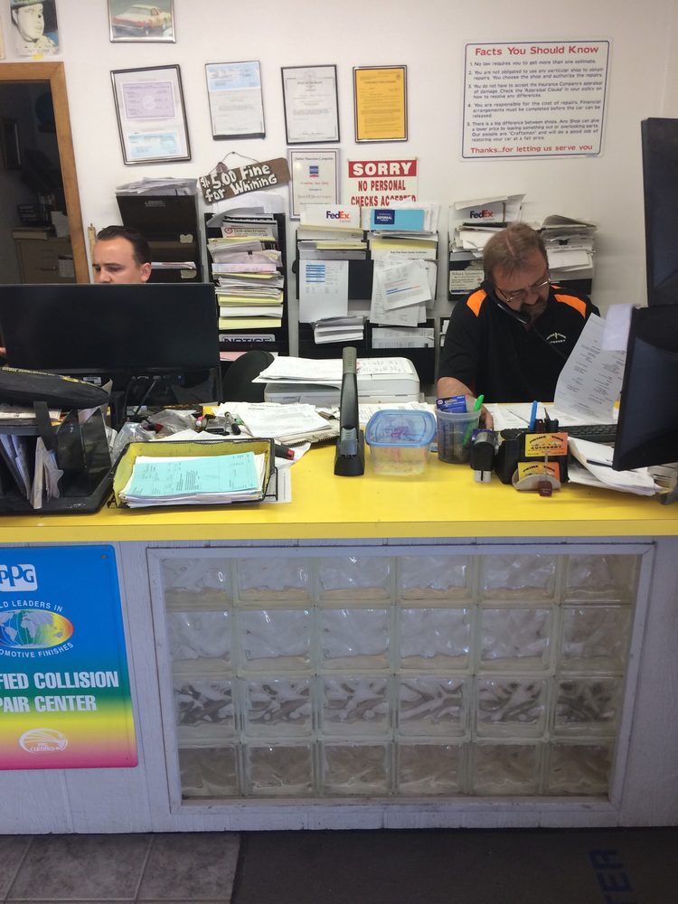 PRIME TIME AUTOBODY - Updated December 2025 - 19 Reviews - 509 Airport ...
