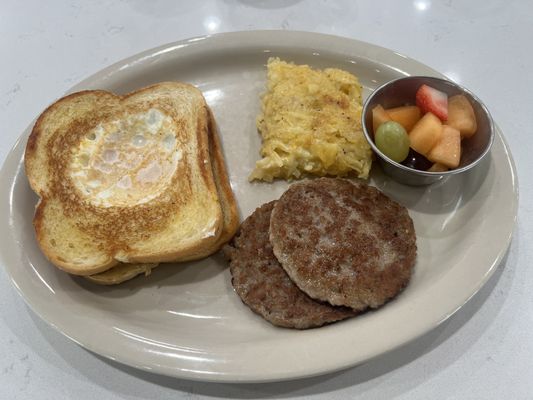 THE TOASTED YOLK CAFE - Updated October 2024 - 51 Photos & 50 Reviews ...