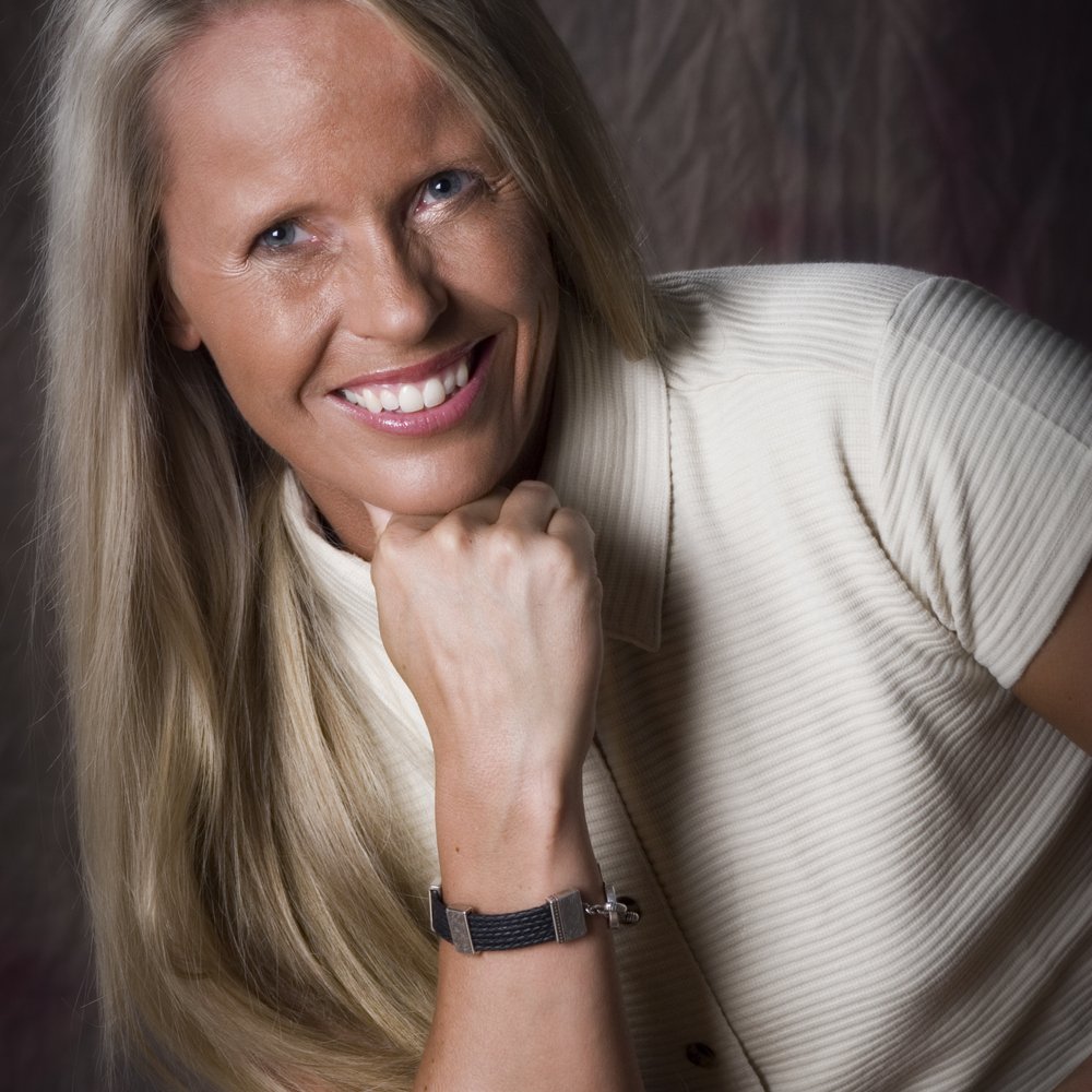 Sara Binder's Instagram, Twitter & Facebook on IDCrawl