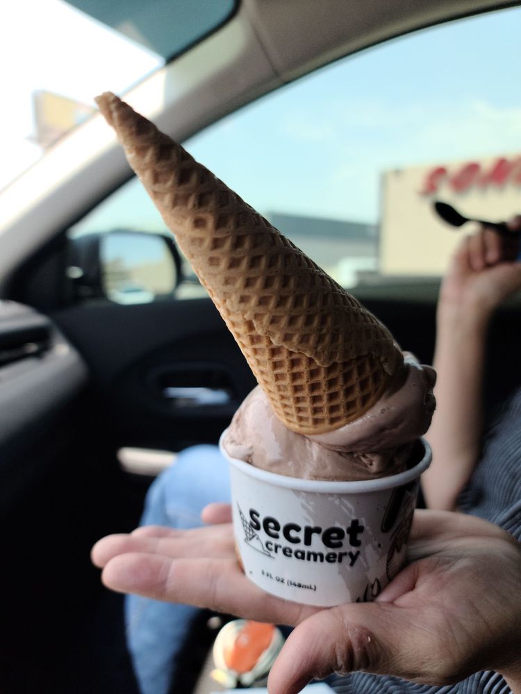 SECRET CREAMERY - 108 Photos & 64 Reviews - Ice Cream & Frozen Yogurt ...
