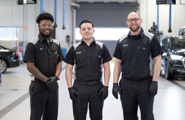 BMW OF KANSAS CITY SOUTH - Updated November 2025 - 25 Photos & 58 ...