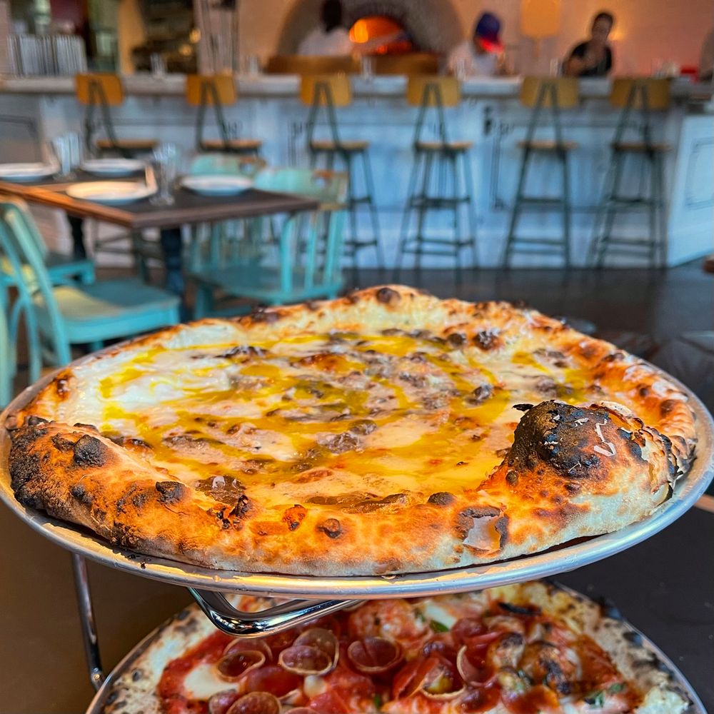 PIZZERIA STELLA - Updated July 2024 - 632 Photos & 687 Reviews - 420 S ...