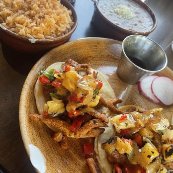 MOLÉ RESTAURANT - Updated March 2025 - 236 Photos & 165 Reviews - 1335 ...