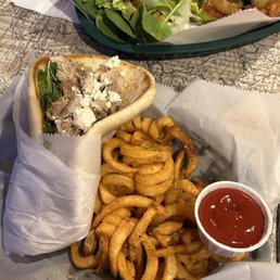 MONTEREY PUB - Updated January 2026 - 136 Photos & 181 Reviews - 1227 ...