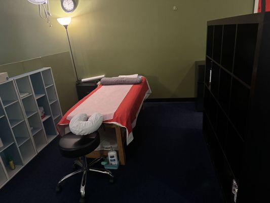 COCO MASSAGE - Updated May 2026 - 15 Photos - 1850 West Michigan Ave ...