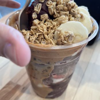 AÇAI OASIS - Updated October 2024 - 105 Photos & 65 Reviews - 144 S ...