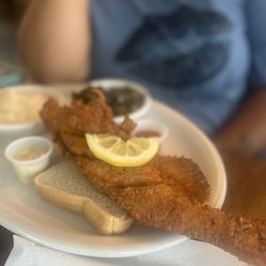 CLARK’S INN AND RESTAURANT - Updated July 2024 - 205 Photos & 297 ...