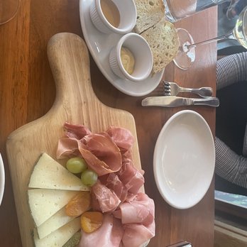 CHATEAU 49 BAR A VIN - Updated December 2024 - 184 Photos & 167 Reviews ...