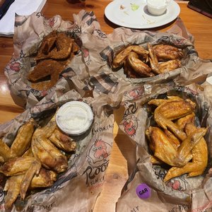 THE HOWLIN BIRD - Updated November 2025 - 2010 Lincoln Way E, Massillon ...