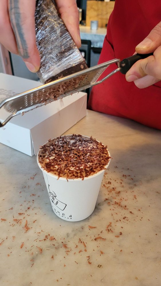 HOOKED VENICE - Updated July 2024 - 43 Photos & 25 Reviews - 9 Dudley ...