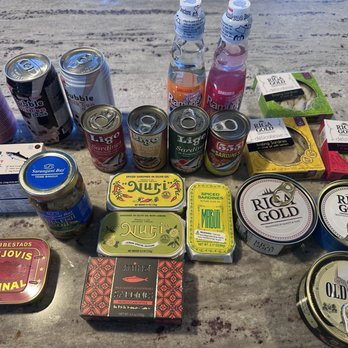 DK MARKET - Updated November 2025 - 239 Photos & 153 Reviews - 720 Lind ...