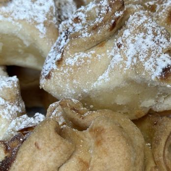 LIDO BAKERY - Updated June 2025 - 415 Photos & 443 Reviews - 3001 N ...