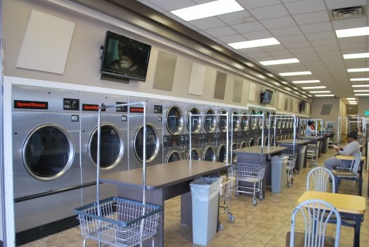 LAUNDRY & TAN CONNECTION - Updated October 2025 - 13 Photos & 16 ...