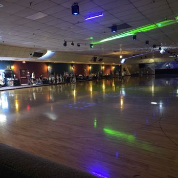 ROLLER KING SKATING & BLADING - Updated July 2025 - 124 Photos & 183 ...