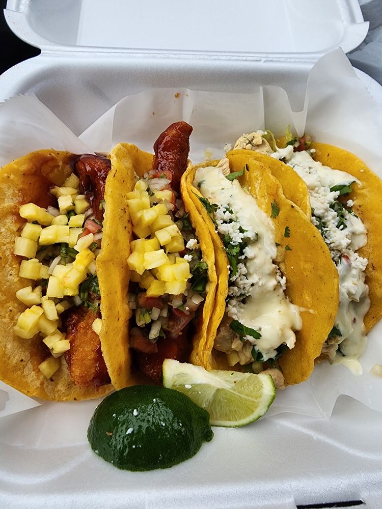 TU TACO - Updated September 2024 - 13 Reviews - 5378 Roberts Rd ...