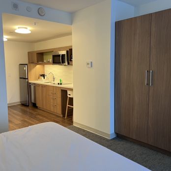 ELEMENT PHILADELPHIA DOWNTOWN - Updated November 2024 - 197 Photos & 65 ...