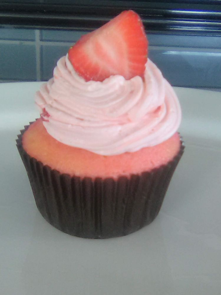 DREAM PUFFS CUPCAKERY - Updated June 2024 - Chevy Chase, Maryland ...