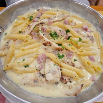 VILLA MONTE PIZZERIA & RESTAURANT - Updated December 2025 - 110 Photos ...