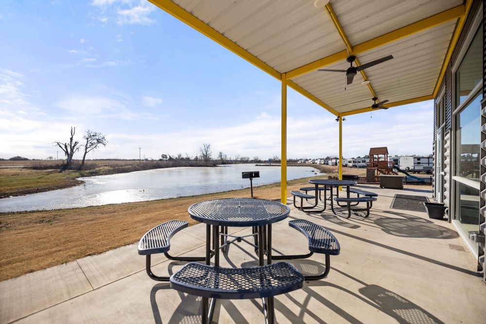 EPIC RESOURCE MANAGEMENT - Updated August 2025 - Request Consultation - 15 Photos - 403 N Loop E ...