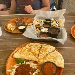 THE BAIT HOUSE TACKLE & TAVERN - Updated August 2025 - 937 Photos & 919 ...