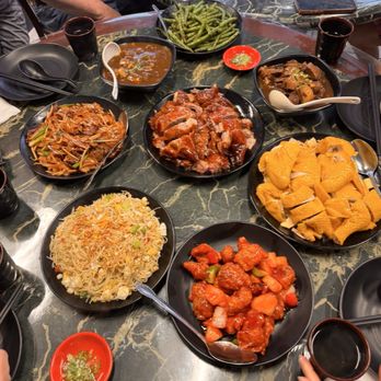 FAMOUS KITCHEN - Updated December 2025 - 370 Photos & 193 Reviews ...