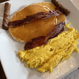 BELL CITY DINER - 239 Photos & 99 Reviews - 782 Pine St, Bristol, CT ...