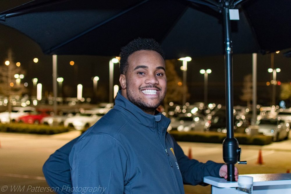 VALETA - Updated July 2025 - 20 Photos & 30 Reviews - 2450 Valley View ...