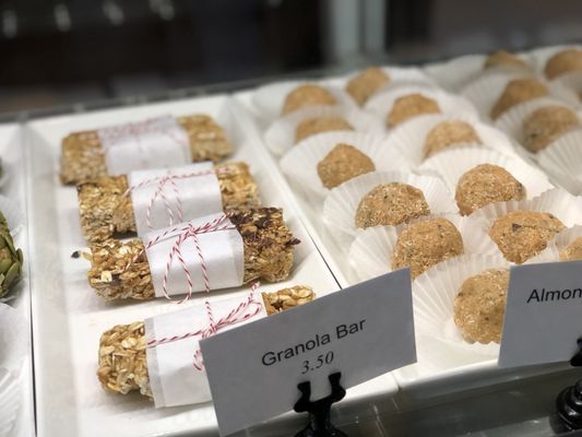 THE VILLAGE BAKERY - 548 Photos & 371 Reviews - 3052 Woodside Rd ...