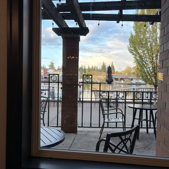 BRIX TAVERN - TUALATIN - Updated October 2025 - 108 Photos & 184 ...