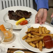 SAVR | 63 Photos & 28 Reviews - 150 Seaport Blvd, Boston, Massachusetts ...