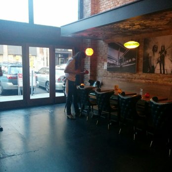 THE RUNAWAY - Updated January 2026 - 42 Photos & 60 Reviews - 1425 10th ...