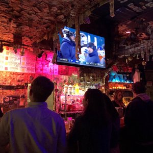 EDNA’S - 69 Photos & 103 Reviews - Dive Bars - 5137 N Classen Cir ...