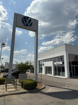VANGUARD VOLKSWAGEN - Updated December 2025 - 25 Photos & 80 Reviews ...