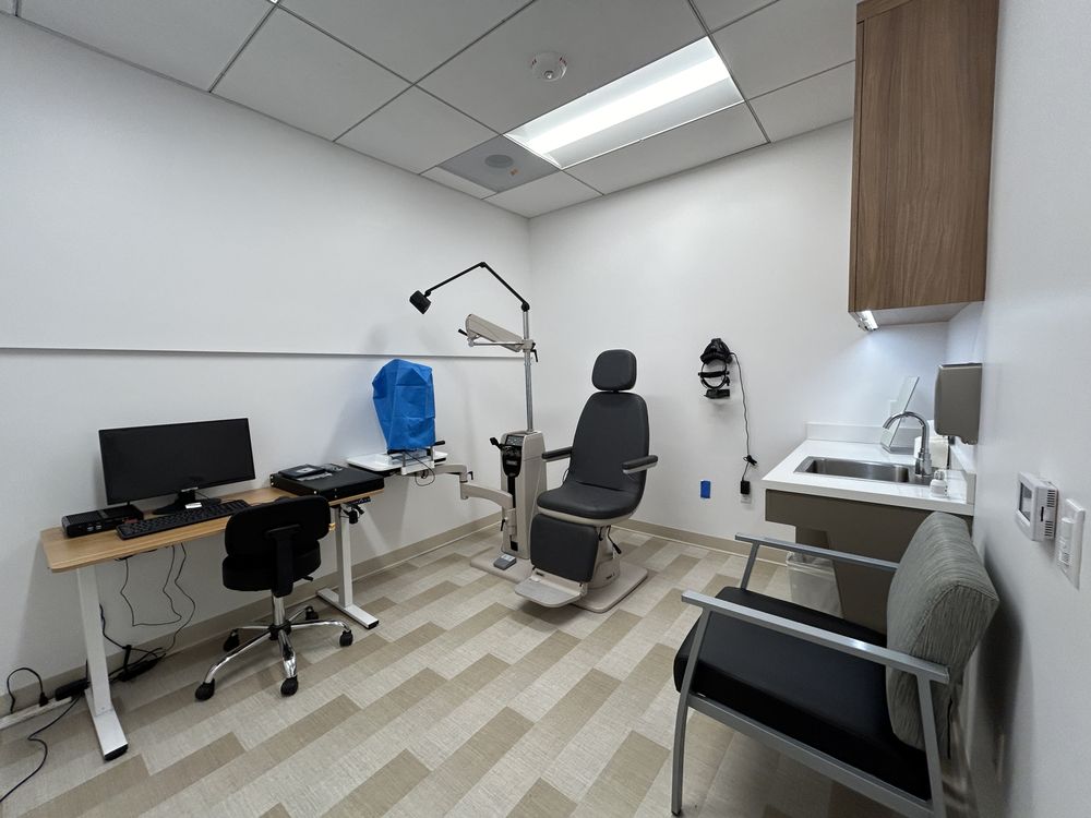 CSC HEALTH CENTER - Updated December 2025 - 13 Photos - 726 E Main St ...