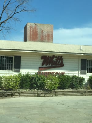 WHITTS BARBECUE - Updated October 2025 - 32 Reviews - 2532 Spring Ave ...