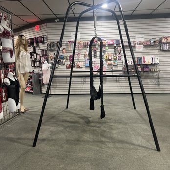 LOCOMOTION VIDEO - Updated December 2025 - 562 Poquonnock Rd, Groton ...