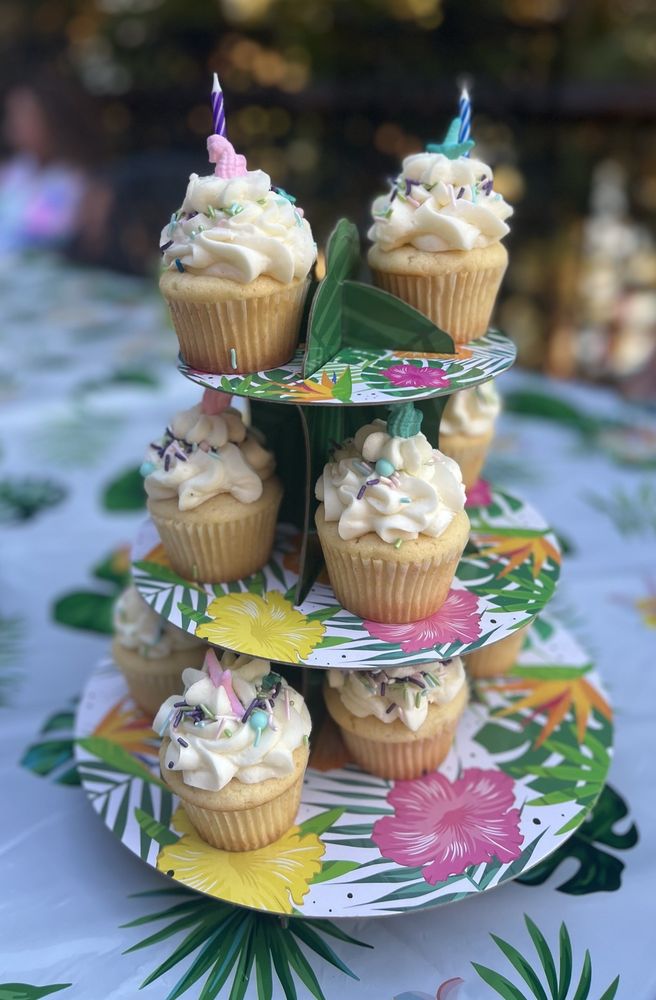 LITTLE PINK BOX BAKERY - Updated December 2025 - 23 Photos - 300 Main ...