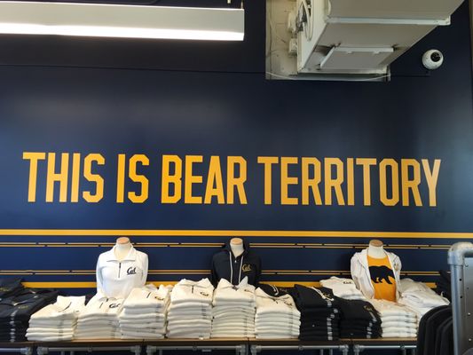 CAL STUDENT STORE - 53 Photos & 21 Reviews - Souvenir Shops - 2495 ...