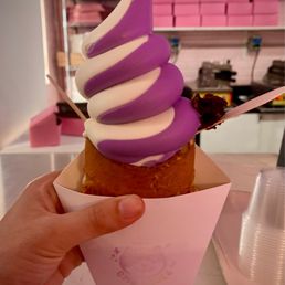 OMG SQUEE - 652 Photos & 257 Reviews - 4607 Bolm Rd, Austin, Texas ...