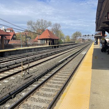 LIRR FOREST HILLS STATION - Updated September 2025 - 91 Photos & 20 ...