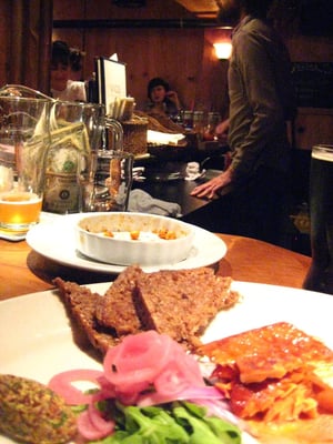 THE PUB AT THIRD PLACE - Updated May 2024 - 18 Photos & 147 Reviews ...