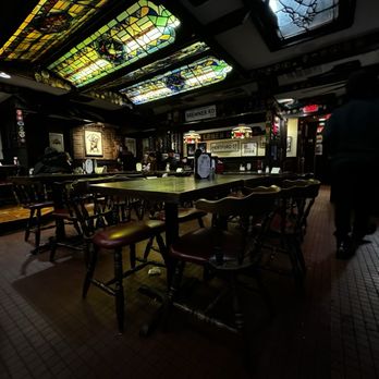 CHEERS - Updated May 2024 - 2610 Photos & 1208 Reviews - 84 Beacon St ...