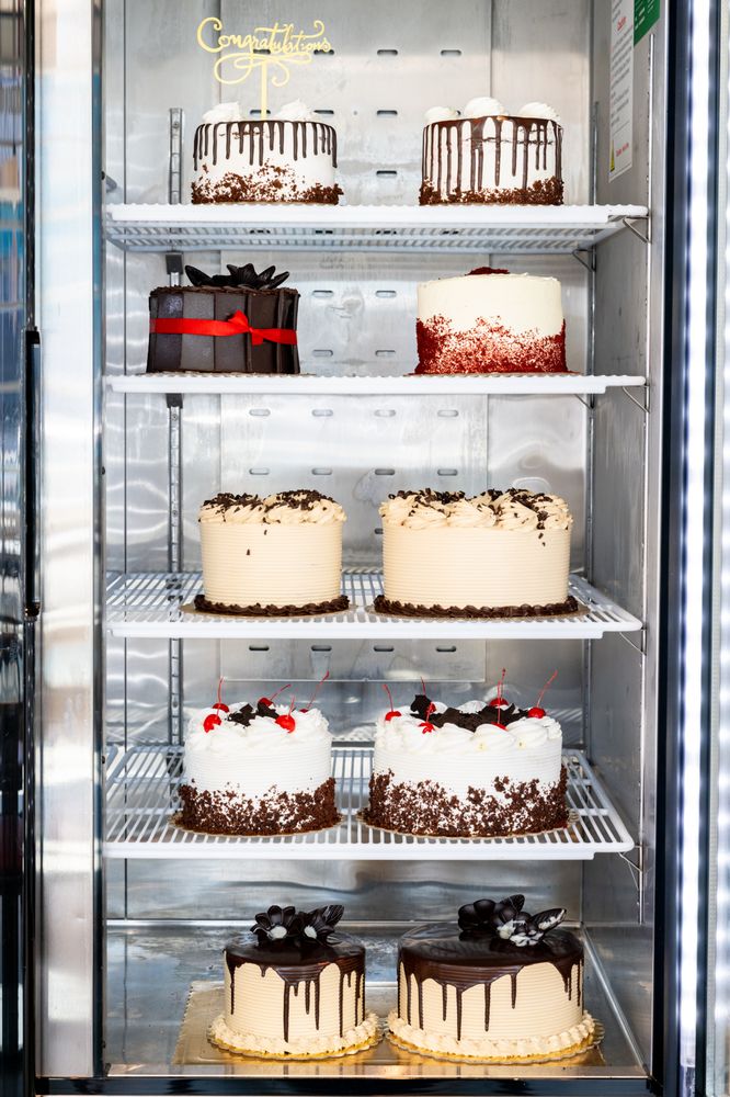 SWEET CORNER COFFEE AND CAKES - Updated July 2024 - 163 Photos & 57 ...