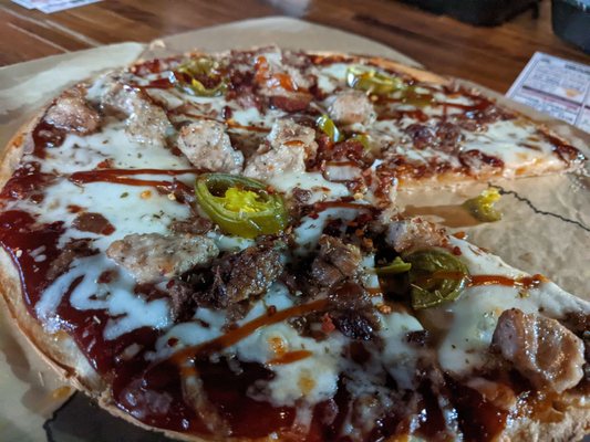OUTLAW PIZZA 46 - Updated September 2025 - 12 Photos & 16 Reviews ...