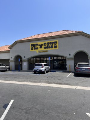 PIC ‘N’ SAVE BARGAINS - Updated December 2025 - 43 Photos & 26 Reviews ...