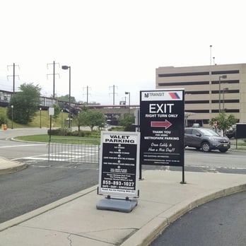 NJ TRANSIT METROPARK TRAIN STATION - Updated December 2024 - 93 Photos ...