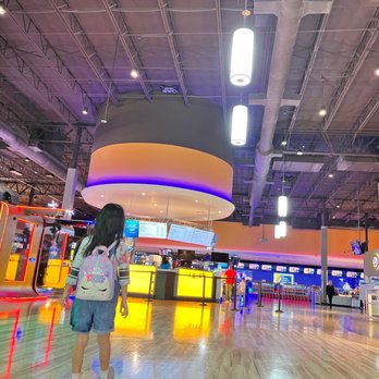 MAIN EVENT TEMPE - Updated November 2024 - 370 Photos & 529 Reviews ...