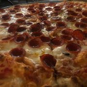 ESBC THE SLICE AND PINT - 424 Photos & 374 Reviews - 130 W Grand Ave ...