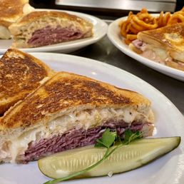 MAC’S DELI & CAFE - Updated May 2024 - 215 Photos & 450 Reviews - 630 ...